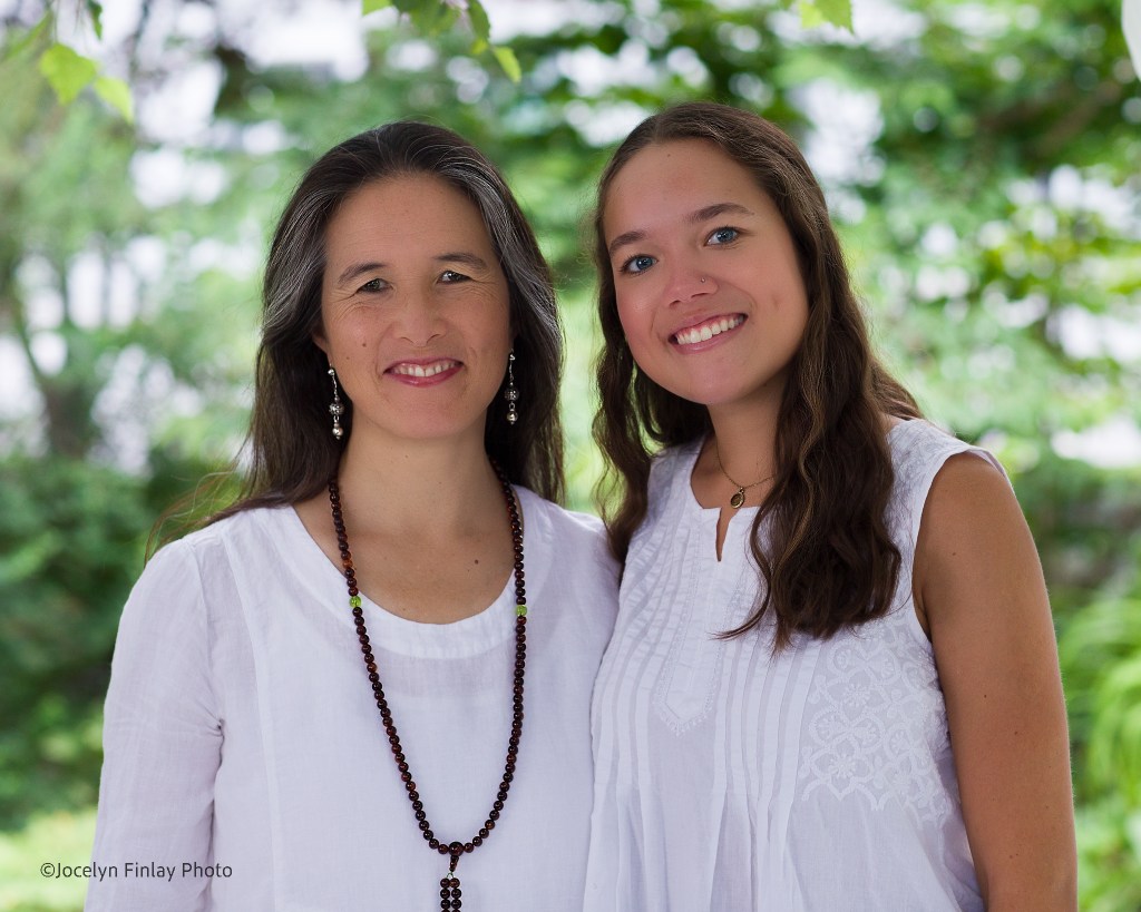 Spring Photo Sessions - Jocelyn Finlay Photo